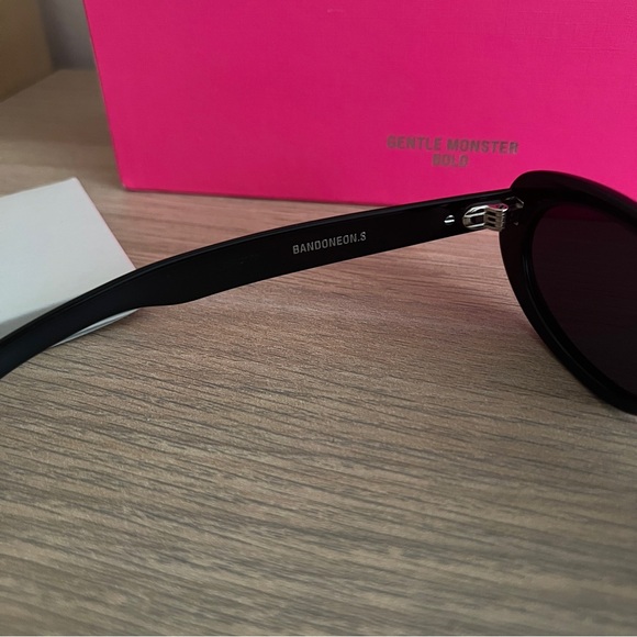 GENTLE MONSTER | Accessories | Gentle Monster Bandoneons Black Bold ...